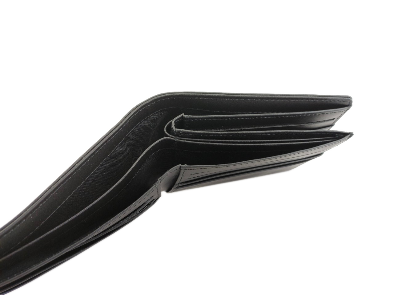 Simple and Clean Wallet with Middle Fold | JACOB